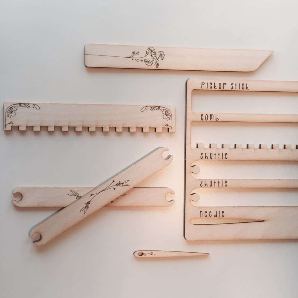 How To Weave Using A Pop Out Loom – New Hobby Box